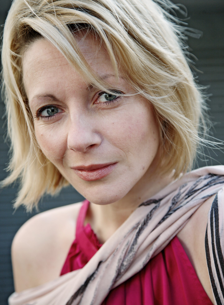 Lisa Dillon's Instagram, Twitter & Facebook on IDCrawl